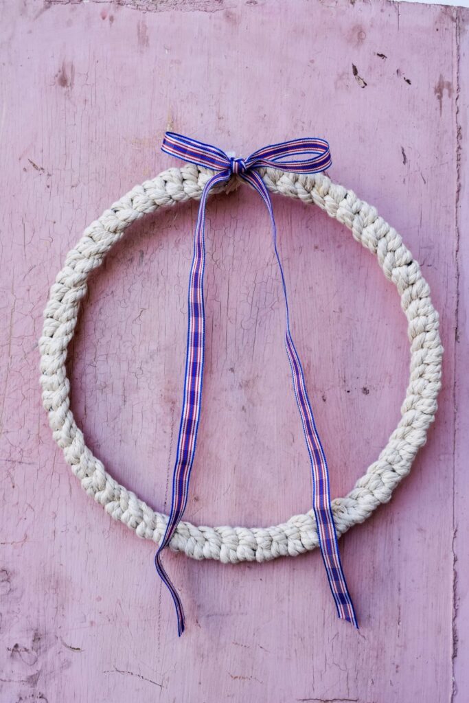 18 Easy Macrame Projects for Beginners - Upcycle My Stuff