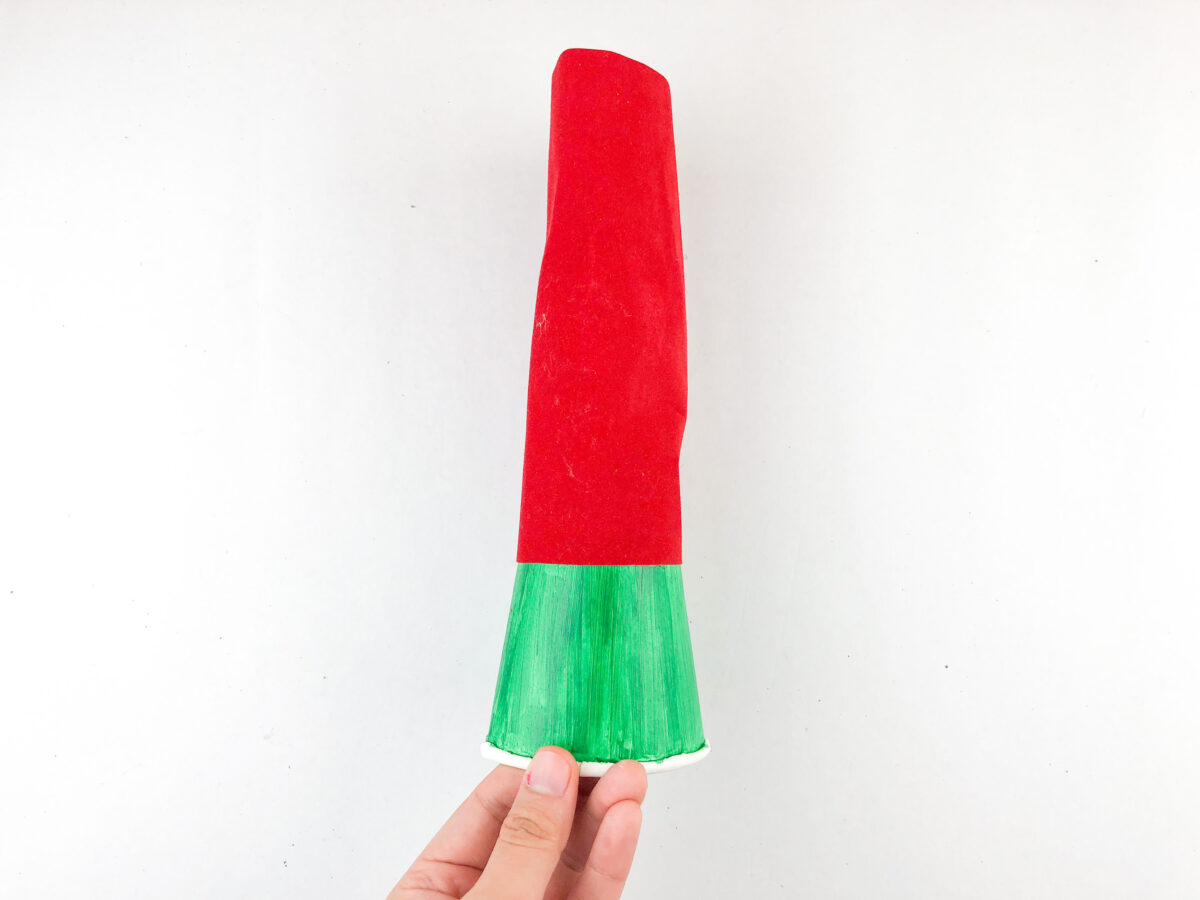 Easy Kid's Grinch Christmas Craft with a Paper Cup!