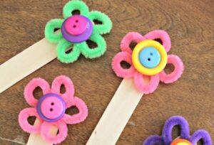 20+ Pipe Cleaner Crafts - Fun and Easy For Any Age - Upcycle My Stuff